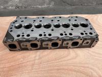 China 11039-7F403 Nissan Engine Head New Nissan Td27 Cylinder Head for sale