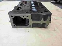 China 15521-03044 Kubota Engine Cylinder Head Type D1302 Material Casting for sale