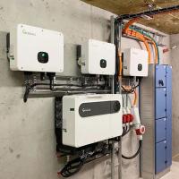 China 30KW 33KW 36KW 40KW Three Phase Grid Tie Inverter With 3 MPPT Trackers and 29.5KG Weight for sale