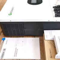 China Off Grid Storage Solar Inverter SPF 6000Es Plus Output Voltage 100-240V / 380-415V 13.5KG for sale