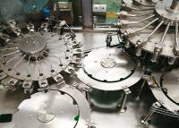 China Small Scale 32  Filling Head Mango Juice Bottling Machine for sale