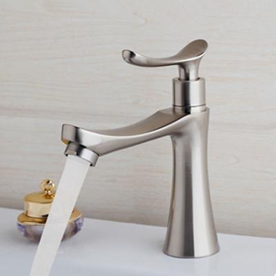China Zinc Single Cold Water Basin Tap Chrome 300000 Cycles Brass Cartridge for sale
