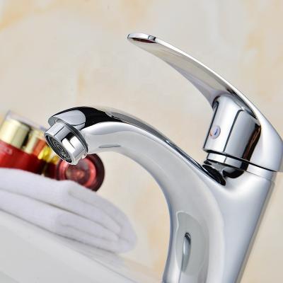 China Brass Single Hole Single Handle Basin Mixer Tap in Chrome for sale