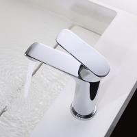 China Brass Modern Single Hole Single Handle Basin Mixer in Chrome for sale
