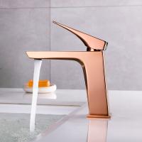 China Brass Single Hole Bathroom Faucet Gold Water Saving 1.2GPM Single Handle Basin Mixer for sale