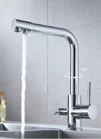 China Brass Single Handle Kitchen Faucet Mixer 2.2 GPM Chrome Finish Deck Mounted for sale