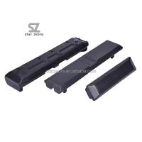 China Bolt-On Clip-On Rubber Pad Shoes for Excavators 300mm Easy Installation for sale