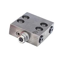 China Komatsu PC130-7 PC160-7 Excavator Hydraulic Reducing Relief Valve Block 702-21-55100 1.5kg for sale