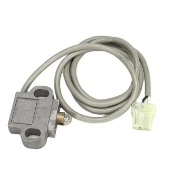 China Excavator Pressure Switch 6F95 D4C-9093 203-06-5621 for PC200-5 PC200-6 0.1kg for sale