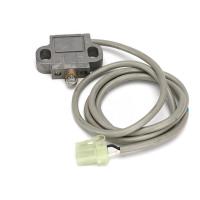 China PC200-5 PC200-6 Excavator Travelling Pressure Sensor Switch D4C-9093 203-06-5621 0.1kg for sale