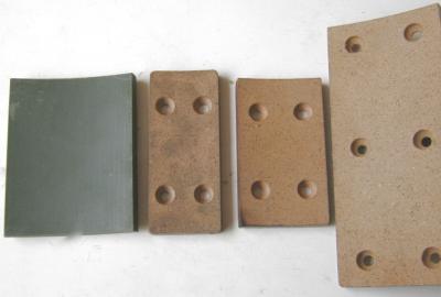 China Special Shape Industrial Brake Lining with HRL50-90 Hardness and 55 N/mm² Bending Strength for Heavy Machinery for sale