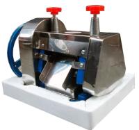 China Say Goodbye to Inefficient Extraction with Processing Types Mini Sugar Cane Juicer for sale
