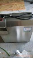 China 75KG Food Sanitary Stainless Steel 4 Roller Sugarcane Juicer Machine for Juice Yield for sale