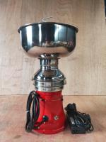 China 50L/H Electric Dairy Milk Cream Separator for Dairy Products and Restaurant Standards for sale
