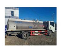 China 5000L Refrigerated Milk Tanker Truck for Processing and Storage Efficiency for sale