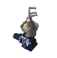China Food Beverage 1000L/H Milk Skimmer Machine with Frequency Conversion Control Panel for sale