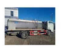 China 380V / 3PH/ 50HZ Refrigerated Milk Tanker Truck for Farm Fresh Milk Delivery for sale
