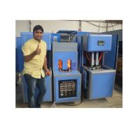 China Infared Heater Two Cavity PET Bottle Blowing Machine for Smooth Bottle Production for sale