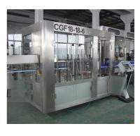China 6000b/h PET Bottled Pure Water Mineral Water Filling Machine for Washing Filling Capping for sale
