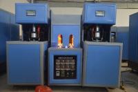 China Manufacturing Plant Semi-auto 2000B/H One Heater Pull Two Blow Moulding Machine Weight KG 1250 KG for sale