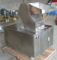 China 200-600KG/H Cow Bone Grinder Essential for Fruit Processing Plant Operations for sale