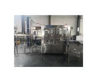 China 2000BPH 3000BPH PET Bottle Rinsing Filling Capping Machine with 100% Filling Accuracy for sale