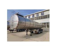 China Affordable Milk Tanker Truck 220V/380V/415V/440V Voltage Suitable for Milk Processing for sale