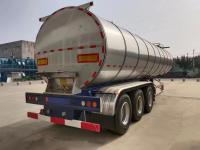 China SUS304/316L Milk Transport Tank for Safe and Hygienic Milk Distribution for sale