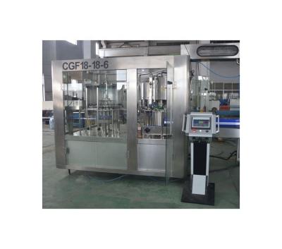 China Round or Square Bottle Type Mineral Water Filling Machine for Small Industries Design for sale