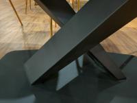 China Wear Resistant 150*90*75cm Painting Wrought Iron Table for sale