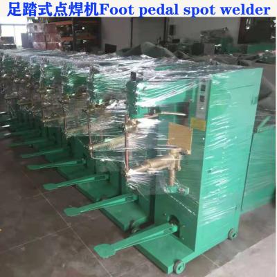 China Foot Pedal Spot Welder Machine 35KVA IC Circuit Board Thyristor Control 380V for sale