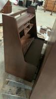 China Retro Wooden Makeup Vanity Desk with Mirror - 900mm Width, 1195mm Height, E1 Quality Polywood Construction for sale