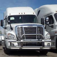 China Semi Truck  Vnl Grille Deer Guard Bumper 3mm Tubes for sale