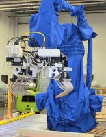 China Fanuc ARC Mate 120iD Welding Robot 25kg Payload 1831mm Reach with Protective Suit Cover for sale