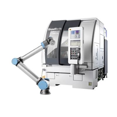 China Universal UR10e Cobot Robot Arm with Sodick UH430L 3-Axis CNC Machine - 1300mm Travel, 12.5kg Payload for sale
