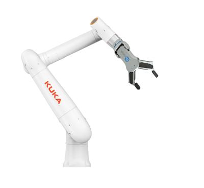 China KUKA LBR Iico 7 R900 Collaborative Robot 6 Axis 7kg Payload 900mm Reach IP67 for sale