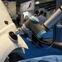 China Universal Robots UR8 Long Cobot Arm 1750mm Reach 10kg Payload Automotive Quality Inspection for sale