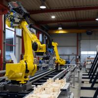 China Fanuc M-710ic/12L Industrial Robot 12kg Payload 3123mm Reach 6 Axis Palletizing Material Handling for sale