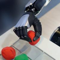 China AGIBOT OmniHand Pro AI High-Integration Multi-Functional Dexterous Hand 6-Axis Force Control for sale