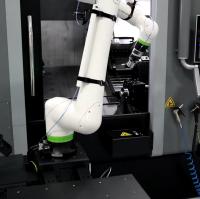 China FANUC CRX Series Collaborative Robot with 10 kg Payload 1249 mm Reach and IP67 Protection for sale