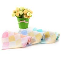 China Cartoon Plaid Hooded Towel in Customized Color for Kindergarten Children's Feeding for sale