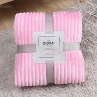 China Woven Luxury Super Absorbent Hotel Embroidery Throw Blanket for Bathroom Bath Towel Set for sale