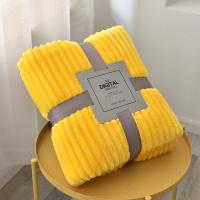 China Woven Luxury Super Absorbent Hotel Embroidery Throw Blanket for Bathroom Bath Towel Set for sale