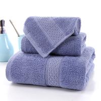 China Embossed Bath Towels in Solid Color for a Luxurious and Comfortable Bathing Experience for sale