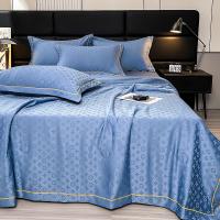 China Comfortable and Breathable 200TC Satin Jacquard Quilt Set for Cool Summer Nights for sale