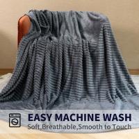 China Popular Super Soft Solid Color 100 Polyester Striped Throw Blanket for Modern Design for sale