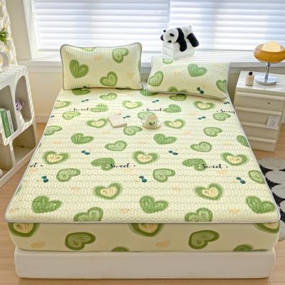 China Experience the Cooling Sensation with The 2024 Model Silk Bedding Set in Europe Style for sale