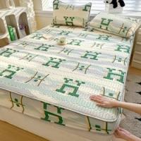 China Experience the Cooling Sensation with The 2024 Model Silk Bedding Set in Europe Style for sale