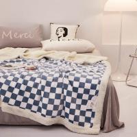 China All-Season Checkerboard Pattern Blanket Warm and Fashionable Addition to Your Home for sale