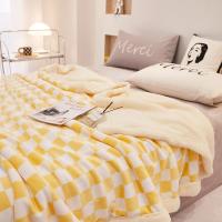 China All-Season Checkerboard Pattern Blanket Warm and Fashionable Addition to Your Home for sale